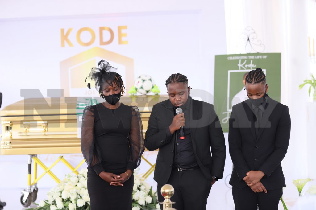 In Pictures: In Pictures: Joe ‘Kode’ Mugabe burial (All pictures by ...